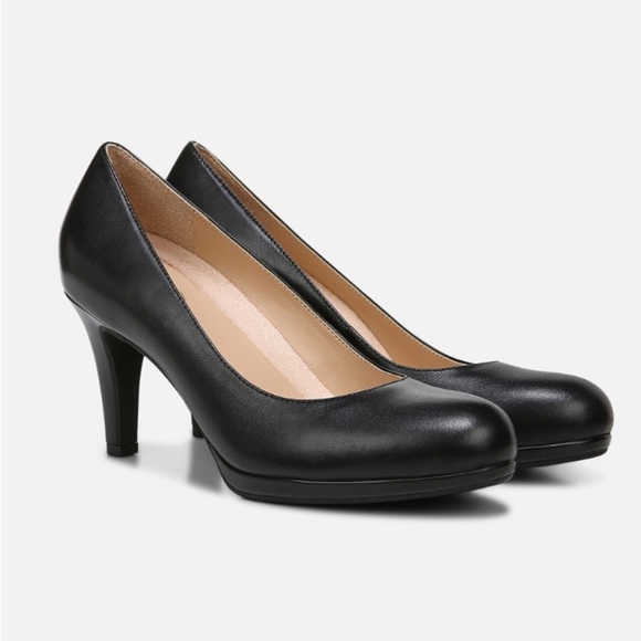Naturalizer | Shoes | Naturalizer Michelle Leather Black Pumps Heels ...